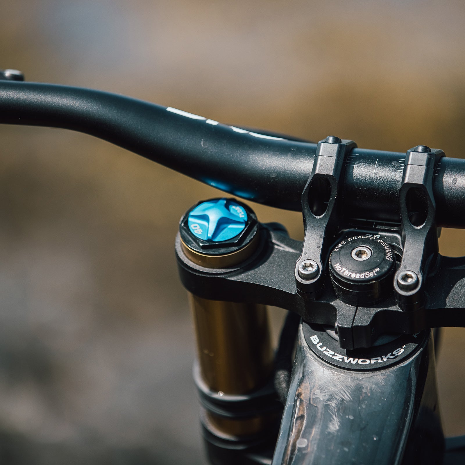 OneUp Components Aluminum Handlebar - Lightweight and Compliant MTB ...