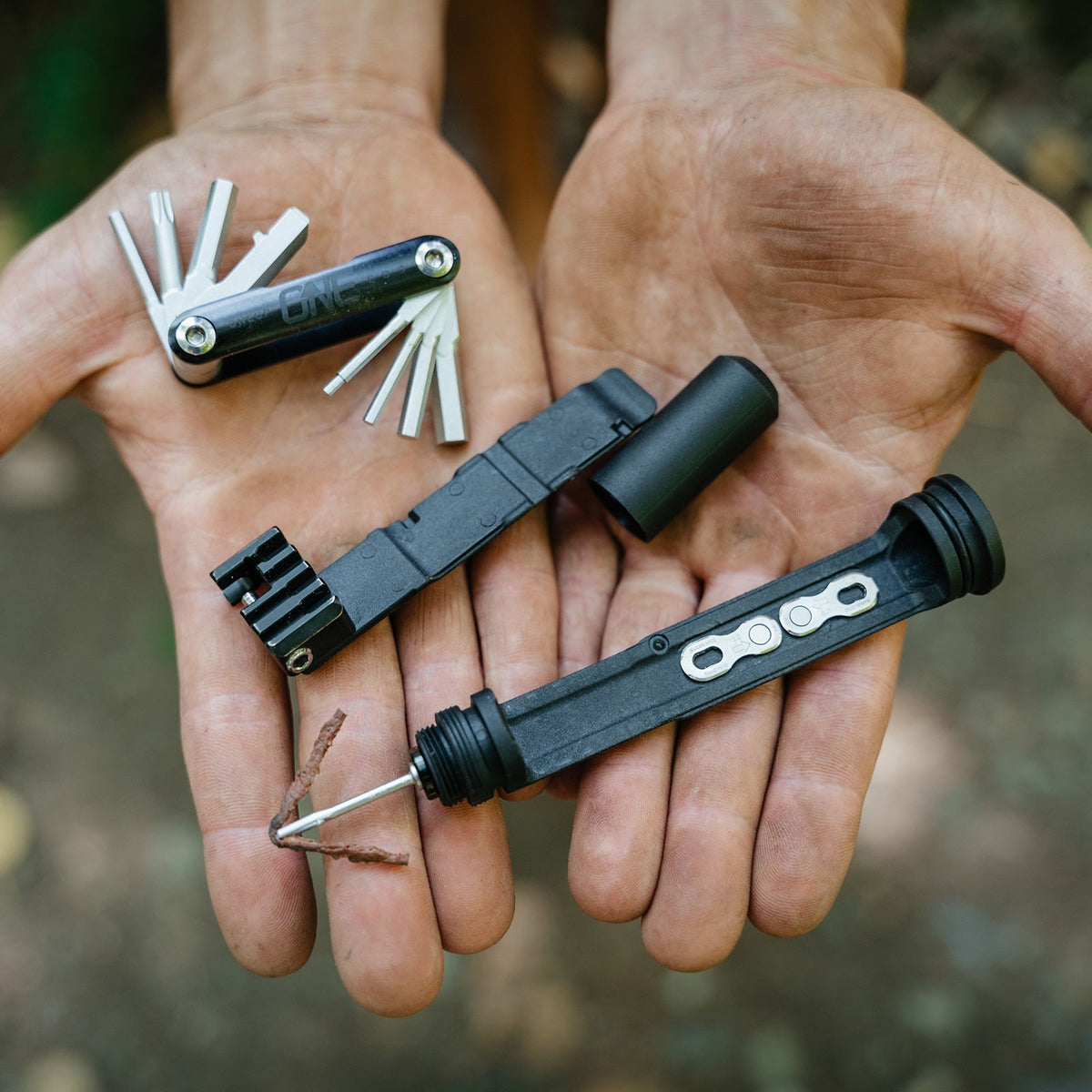 OneUp Components 100cc EDC Pump - MTB Tire Pump with Built-in Tool Storage